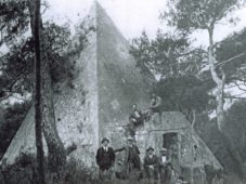 Le 20 avril, à Nice, une conférence sur la pyramide de Falicon - Hiram.be